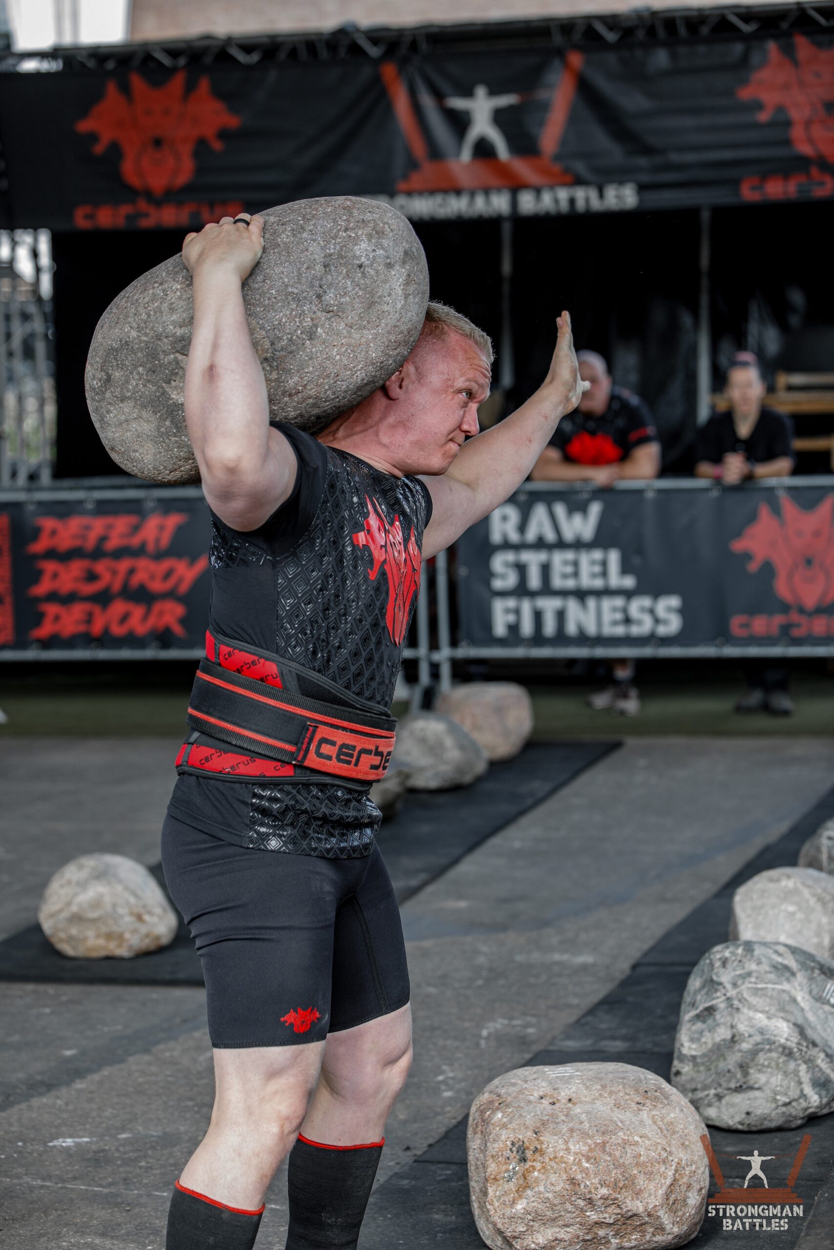 STRONGMAN BATTLES